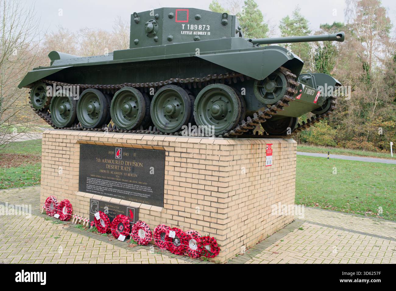 7th Armoured Division (Desert Rats) memorial, WW2 Cromwell tank Little ...