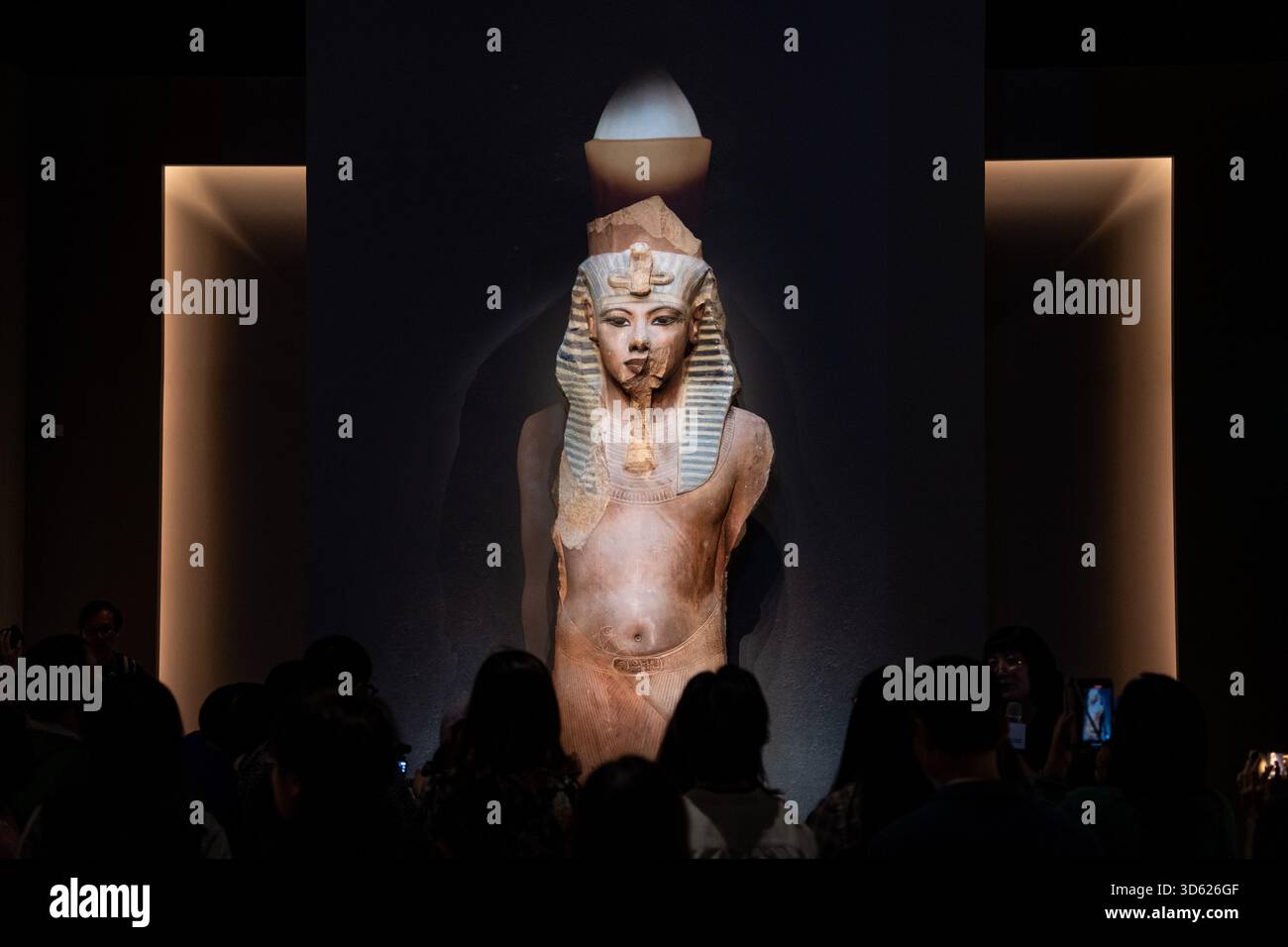 The Colossal statue of Tutankhamun on display at the “Ancient Egypt Unveiled: Treasures from ...