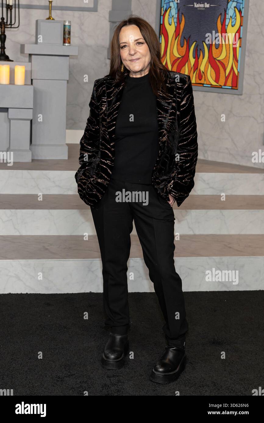 Mary Vernieu attend the arrivals of the Los Angeles Premiere of Netflix ...
