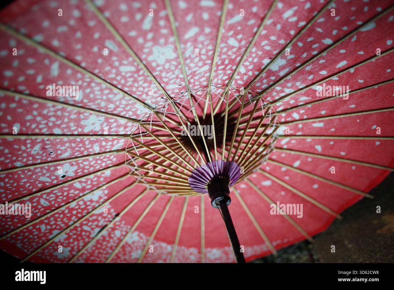 Asian style parasol hi-res stock photography and images - Alamy