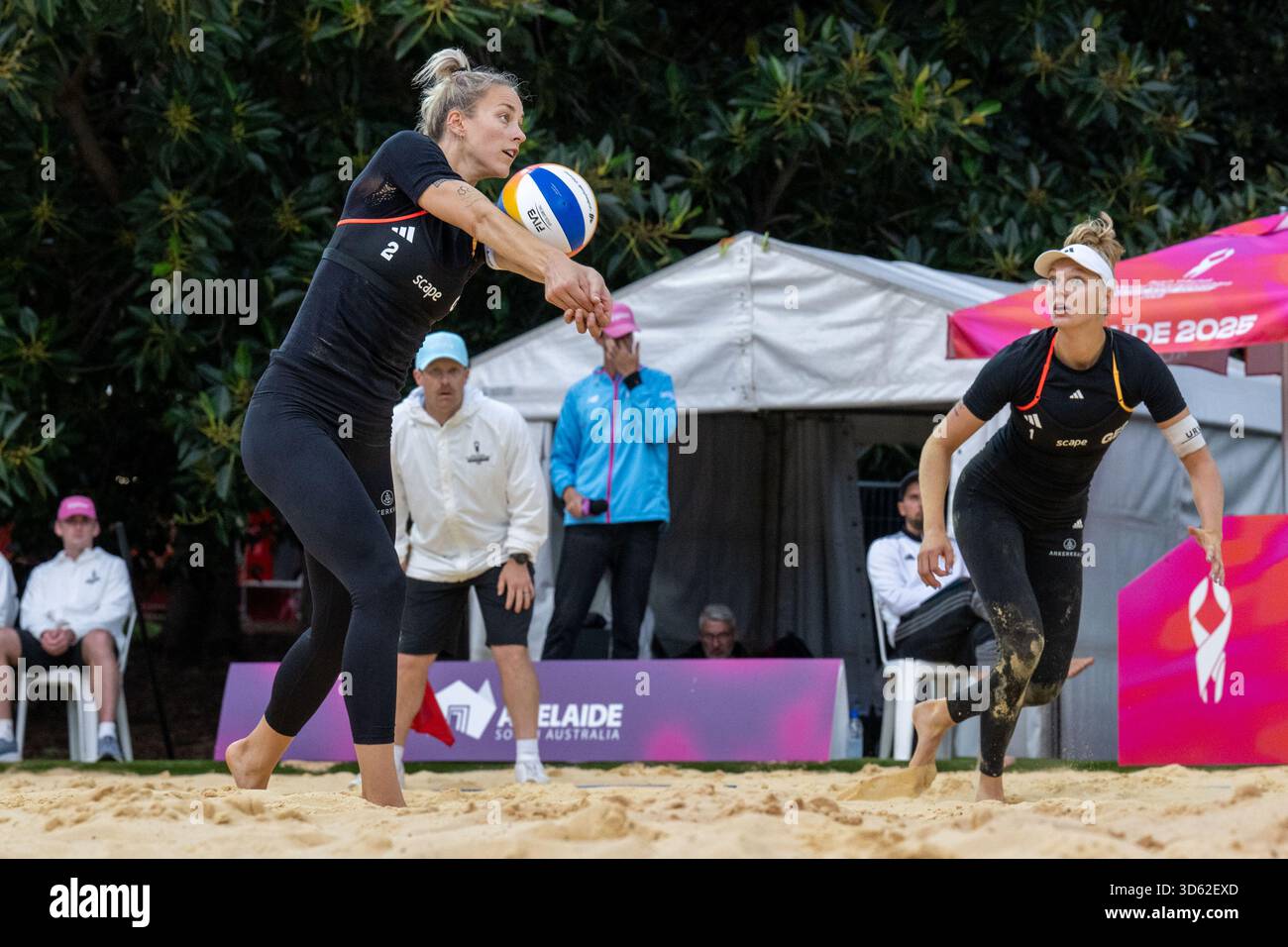 ADELAIDE, AUSTRALIA - NOVEMBER 18: Louisa Lippmann (Player 2 - GER ...