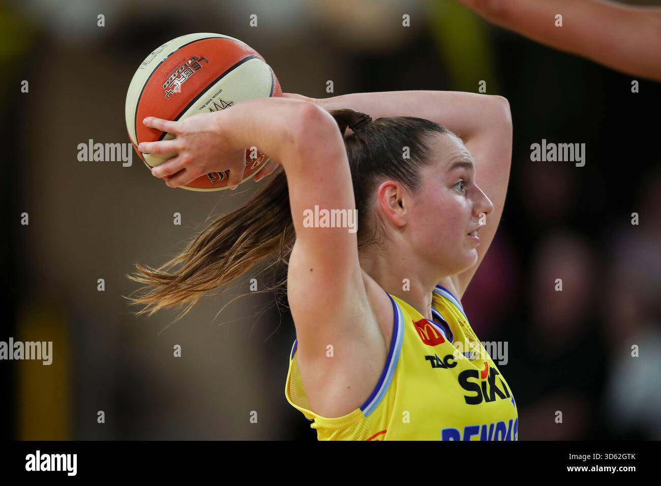 Isobel Borlase of the Spirit during the WNBL Round 5 match between the ...