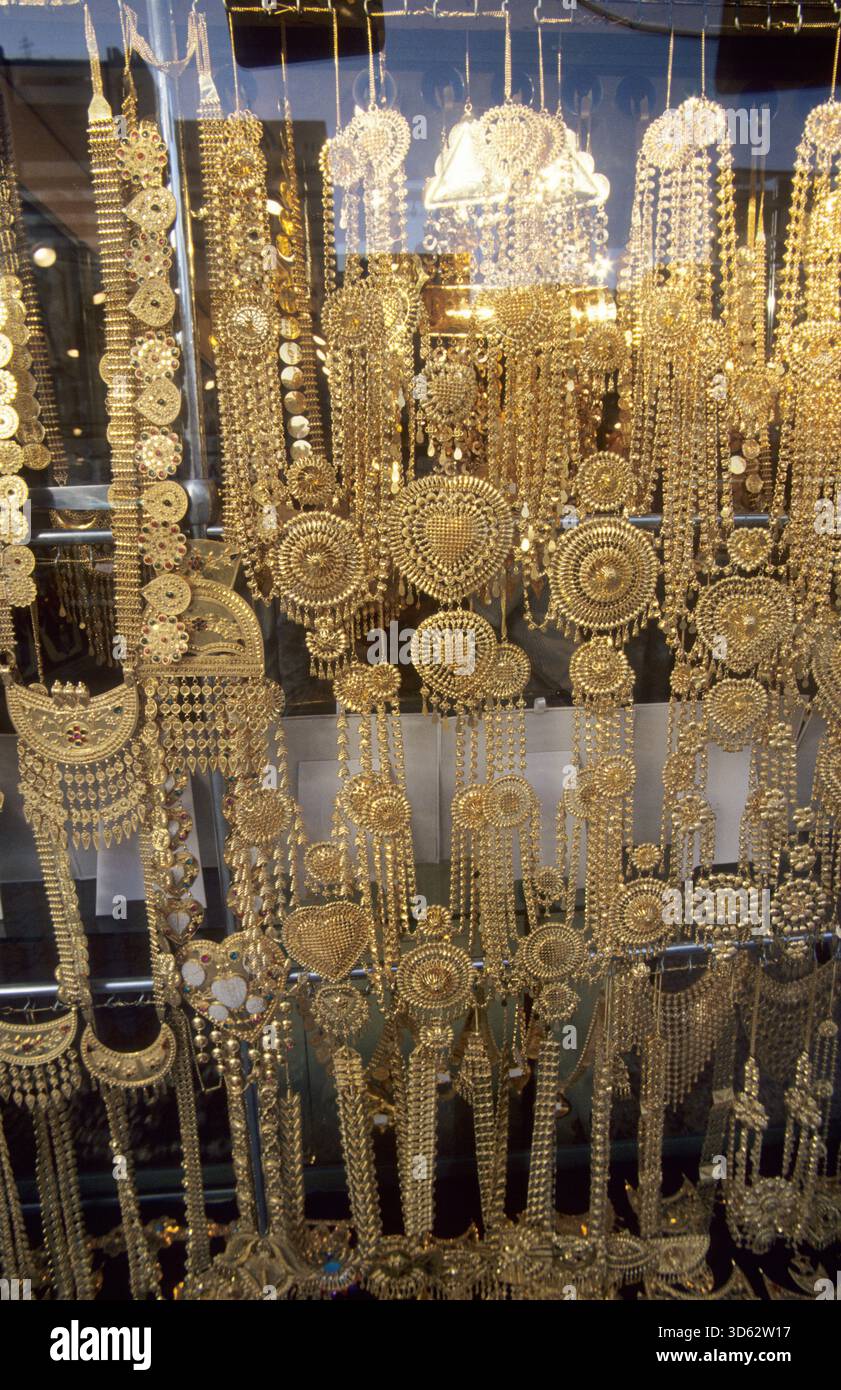 Gulf states, generic, traditional Arabic gold jewellery in the gold ...