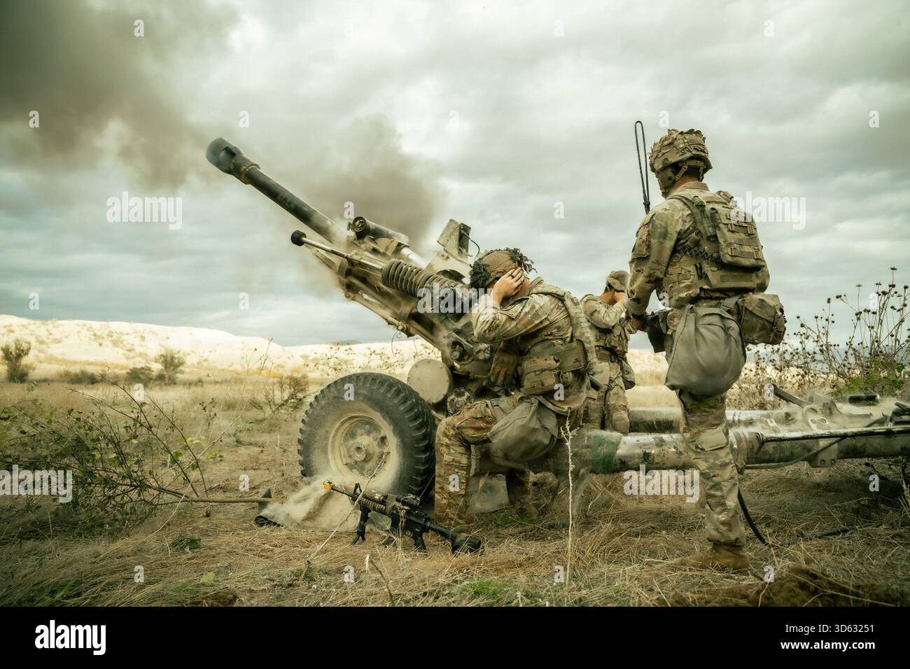 U.S. Army paratroopers assigned to 4th Battalion, 319th Airborne Field ...