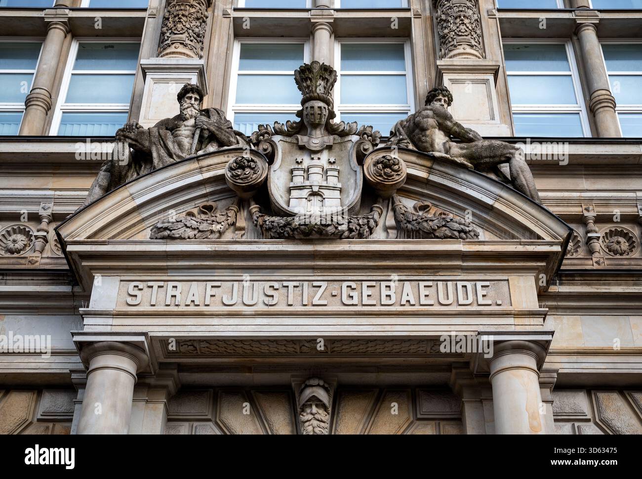 18 November 2025, Hamburg: View of the district court in the criminal ...