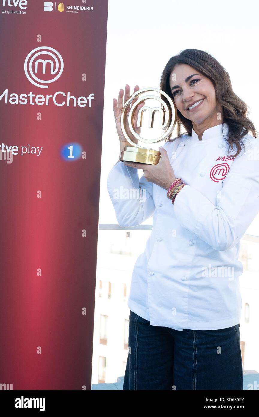 Person winning master chef hi-res stock photography and images - Alamy