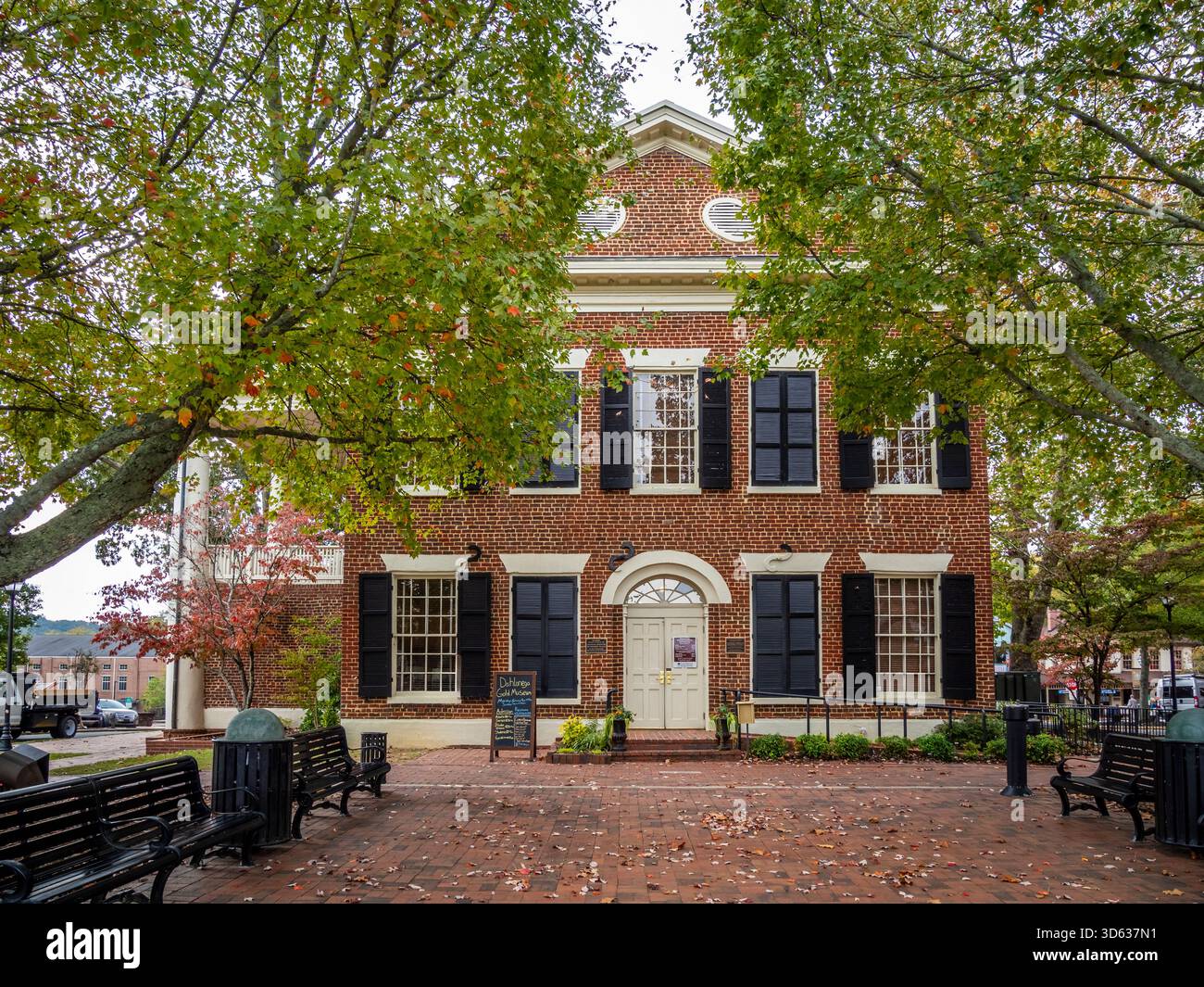 Dahlonega Gold Museum in the old Lumpkin County Courthouse in downtown ...