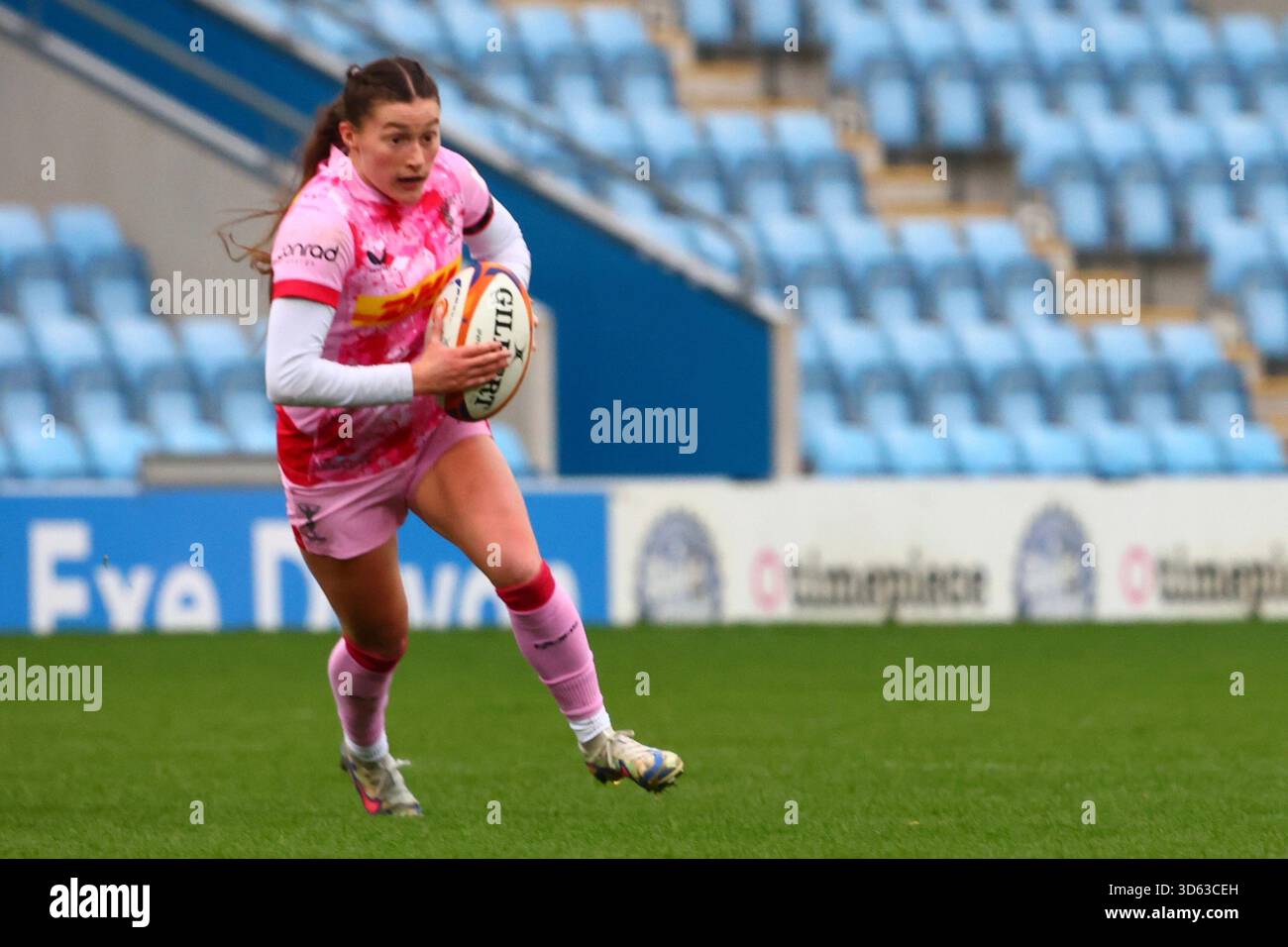 Exeter, Devon, UK. 16th Nov, 2025. PWR Premiership Women's rugby Exeter ...