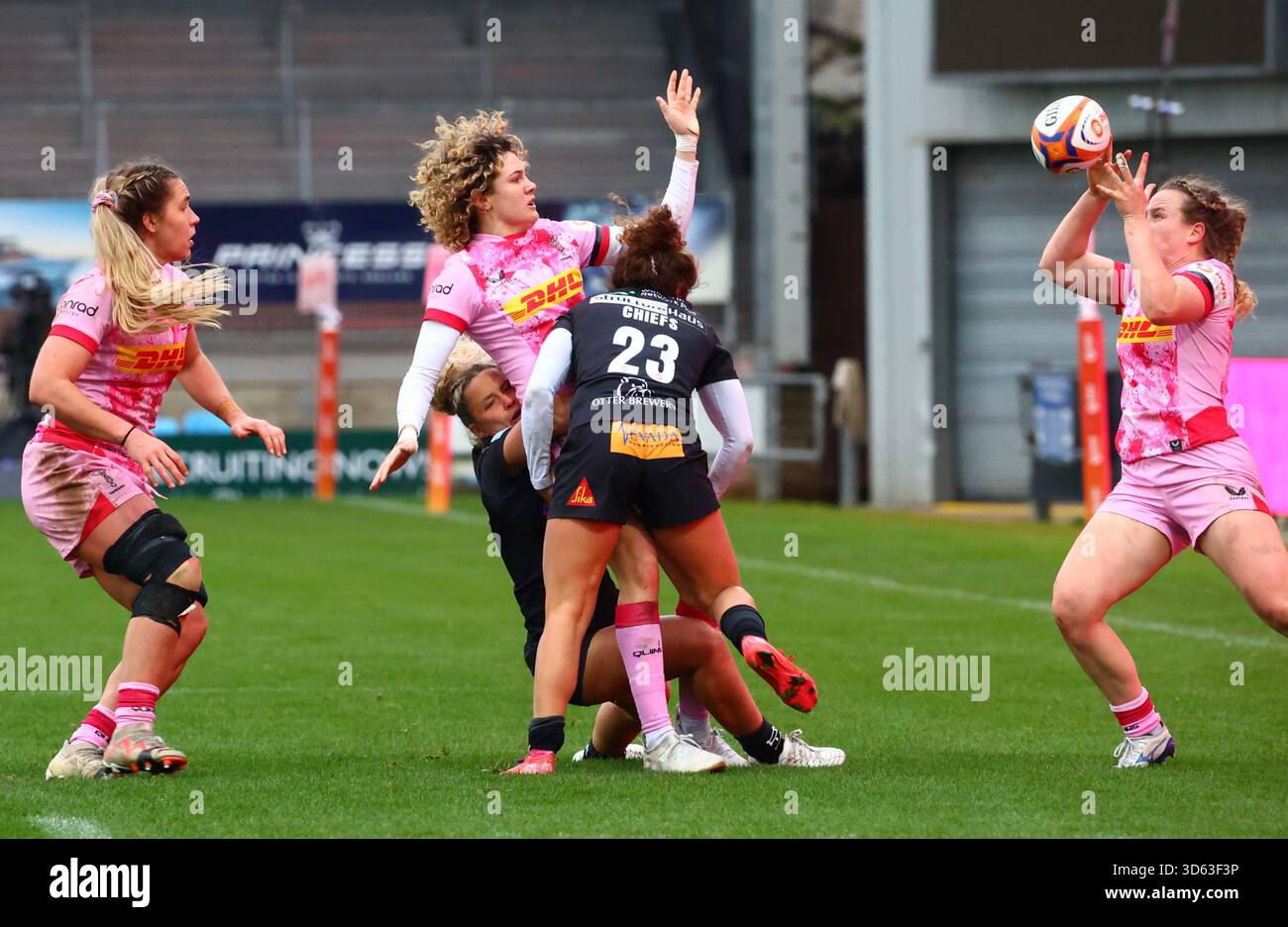 Exeter, Devon, UK. 16th November, 2025. PWR Premiership Women’s rugby ...