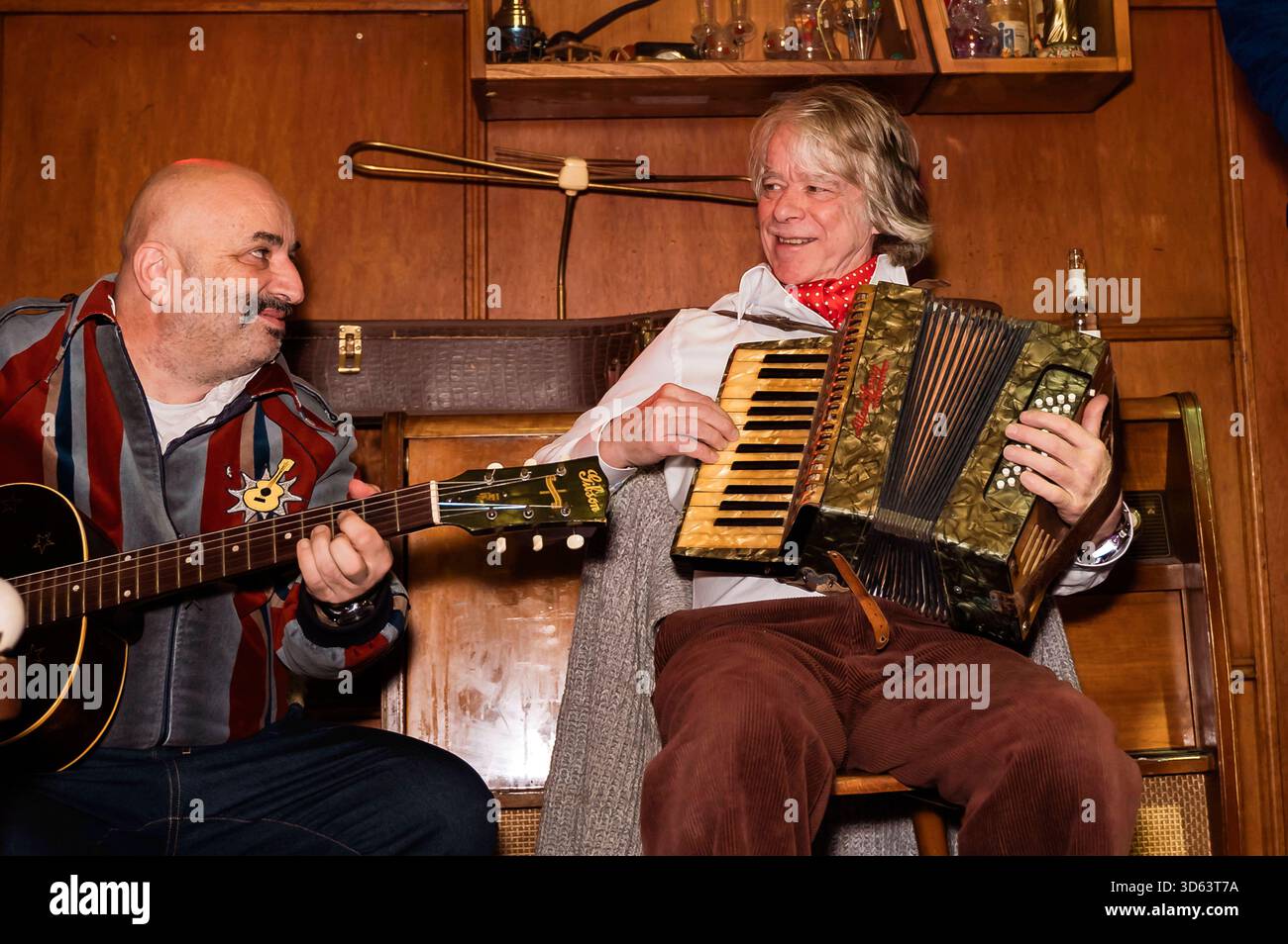 Sandro Giampietro und Helge Schneider bei der Pressekonferenz zur neuen ...
