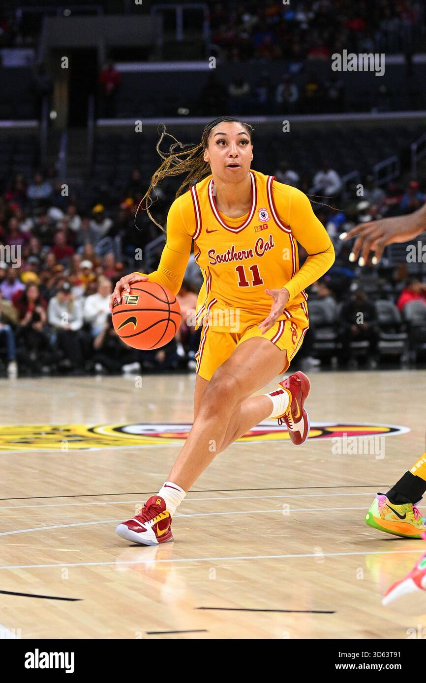 LOS ANGELES, CA - NOVEMBER 15: USC Trojans guard Kennedy Smith (11 ...
