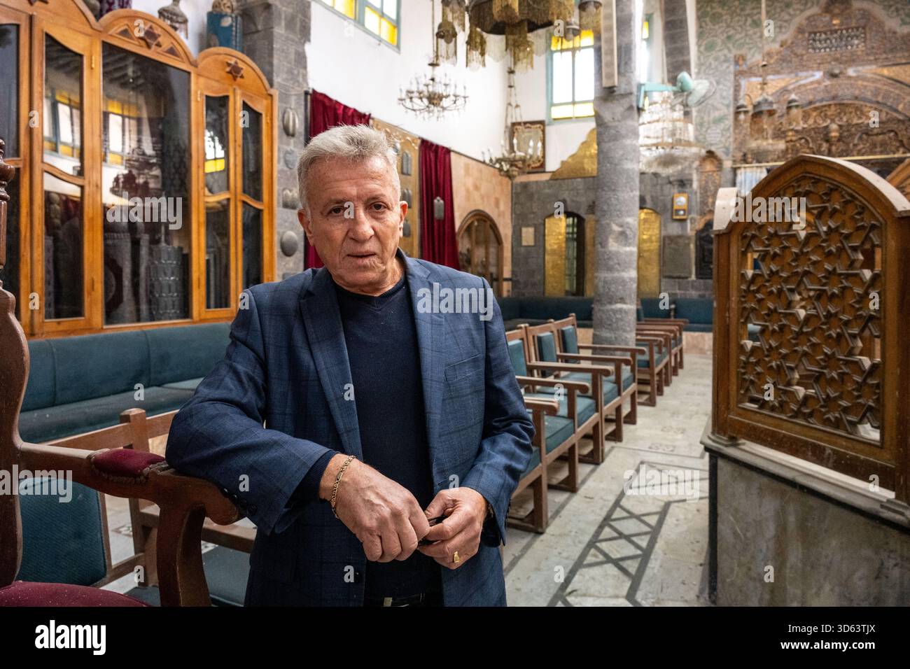 Damascus, Syria. 17th Nov, 2025. Eid Simontov, one of the last Jews of ...