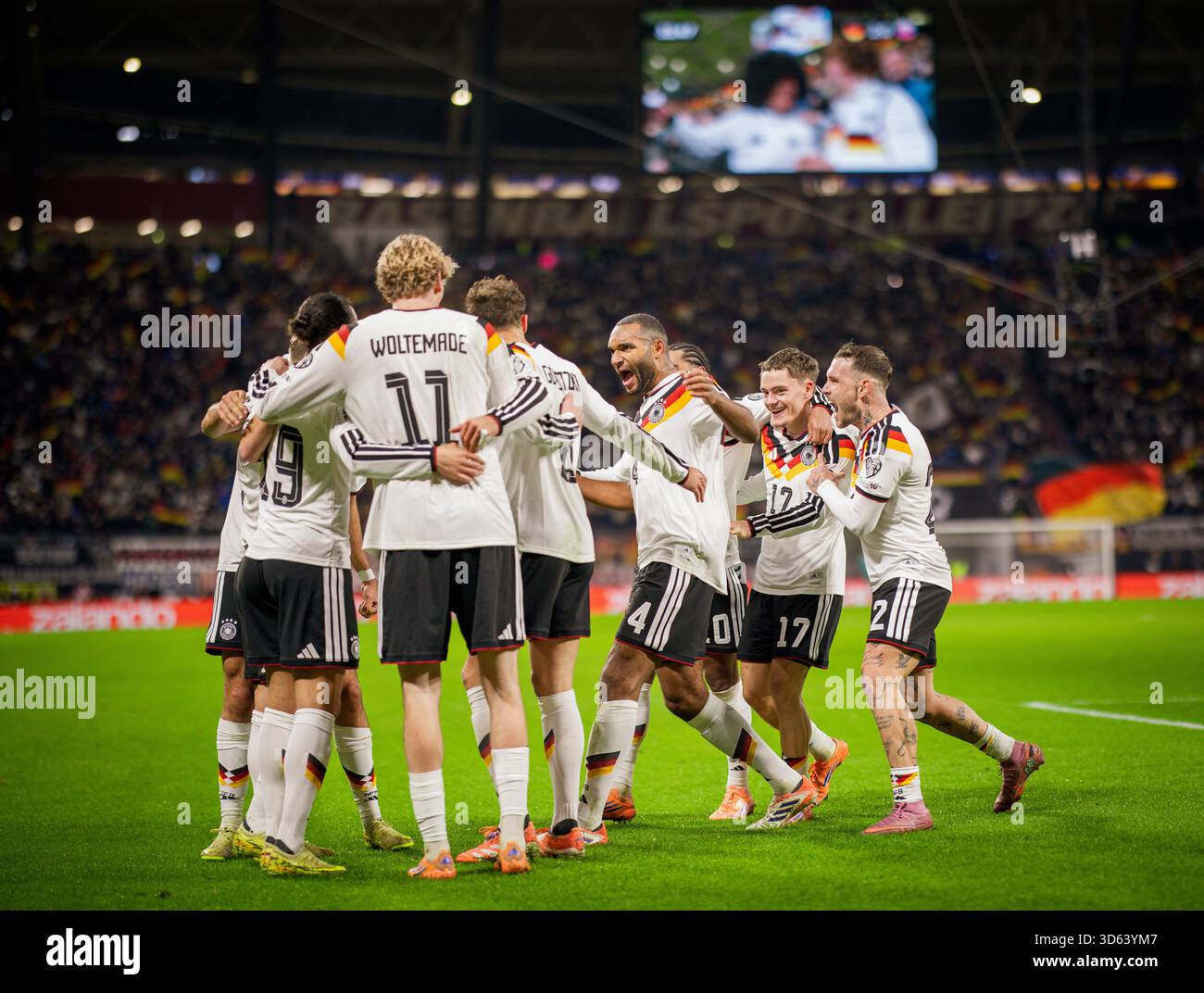 Leipzig, Germany. 17th Nov 2025. Torjubel: Leroy Sane (DFB) Nick ...