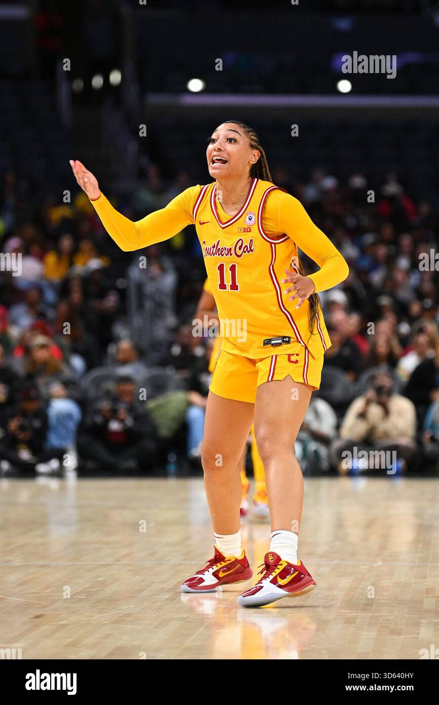 LOS ANGELES, CA - NOVEMBER 15: USC Trojans guard Kennedy Smith (11 ...