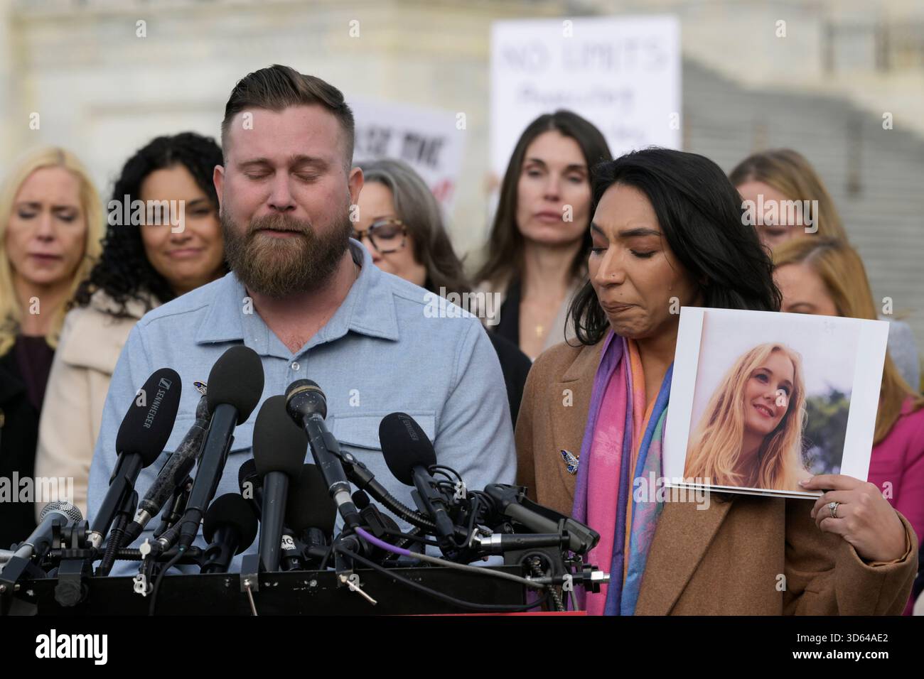 Virginia Giuffre’s brother Sky Roberts speaks about Epstein Files ...