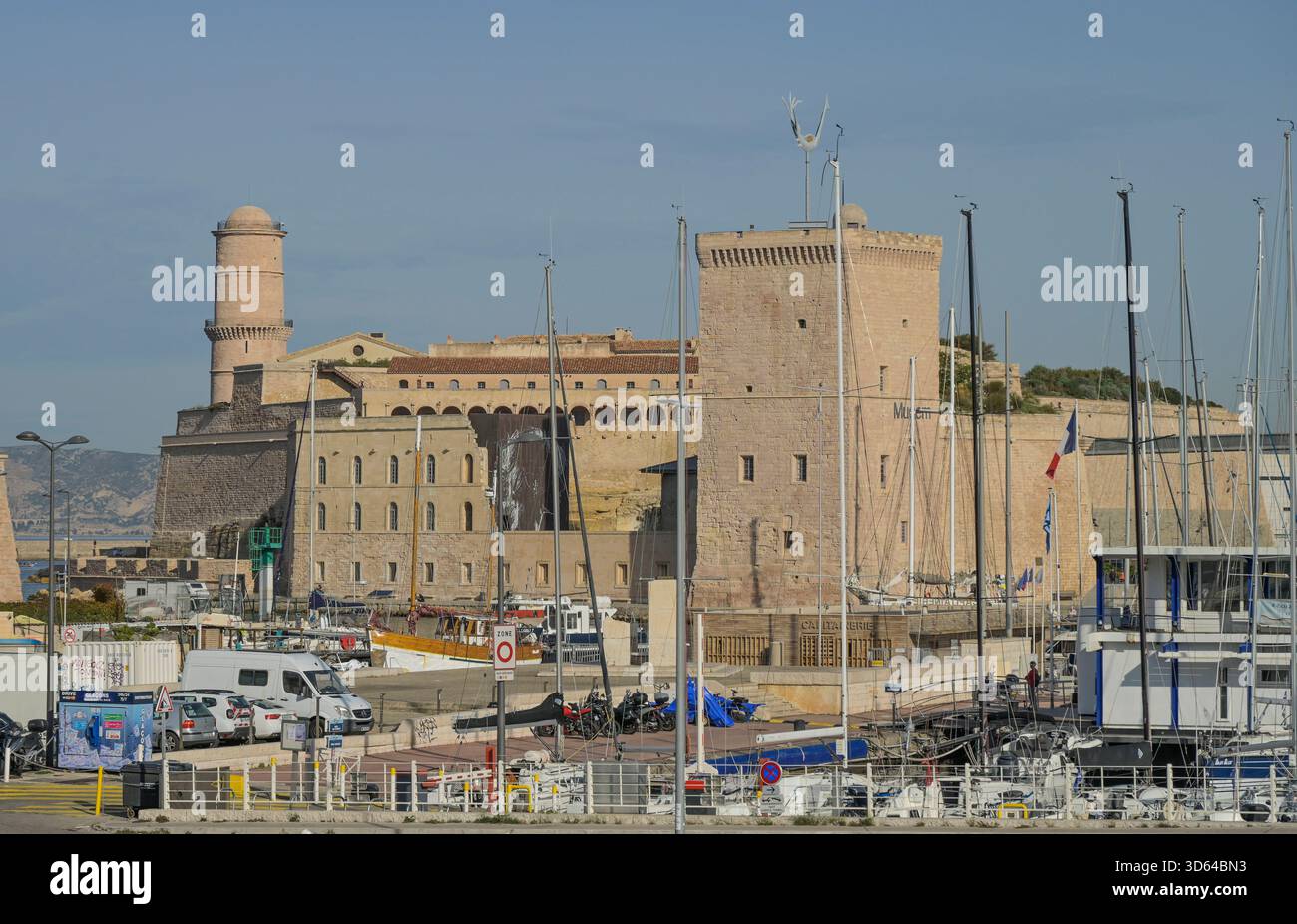 Türme des Fort Saint-Jean, Hafeneinfahrt, Vieux Port, Marseille ...