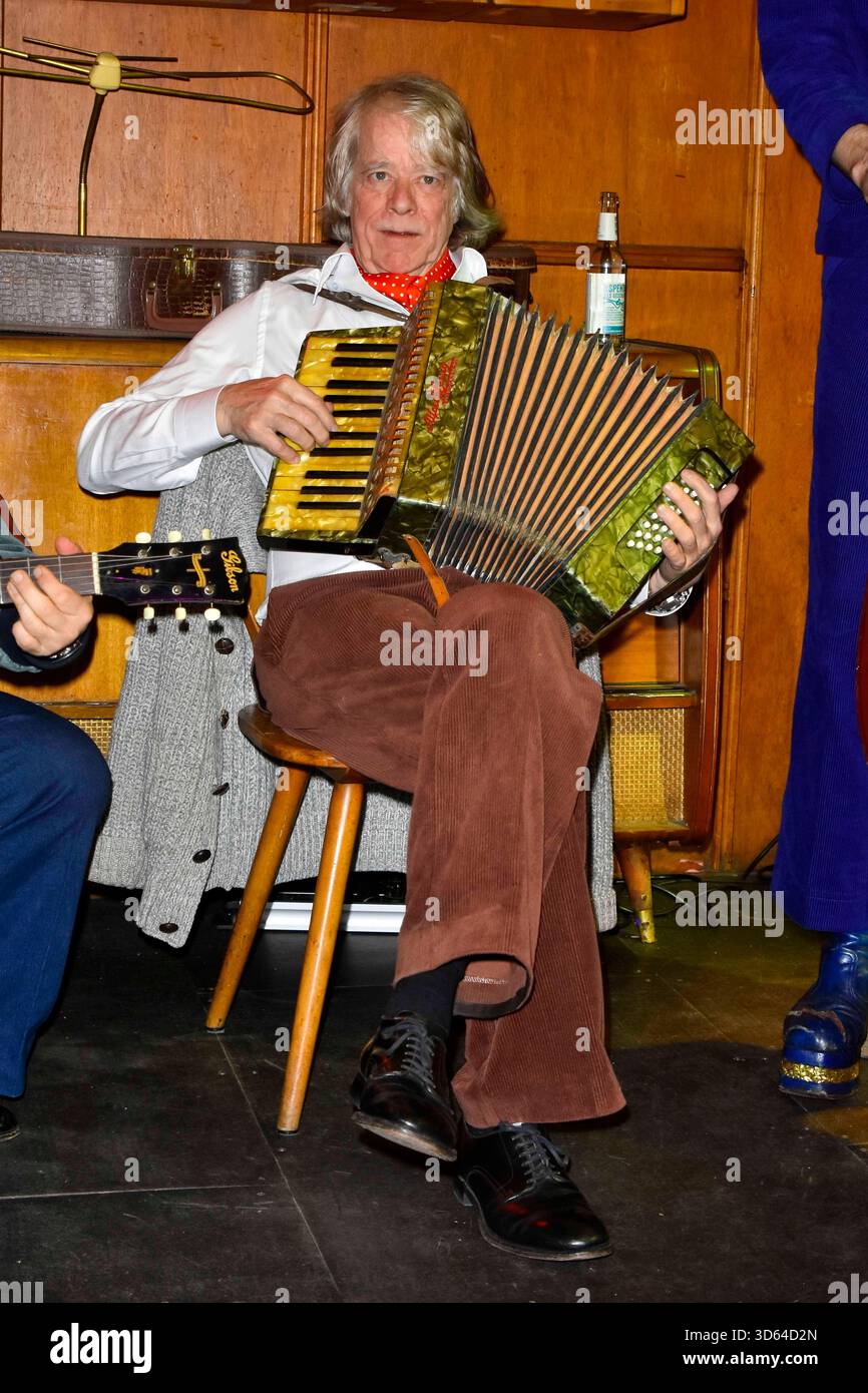 abb/ Helge Schneider Akkordeon Ziehharmonika der deutsche Musiker ...