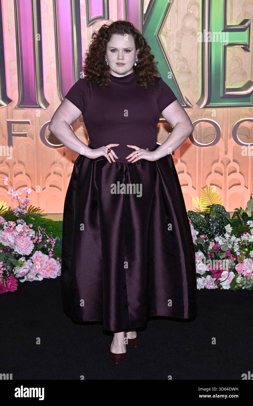 Bronwyn James walking the red carpet at 'Wicked: For Good!' New York ...