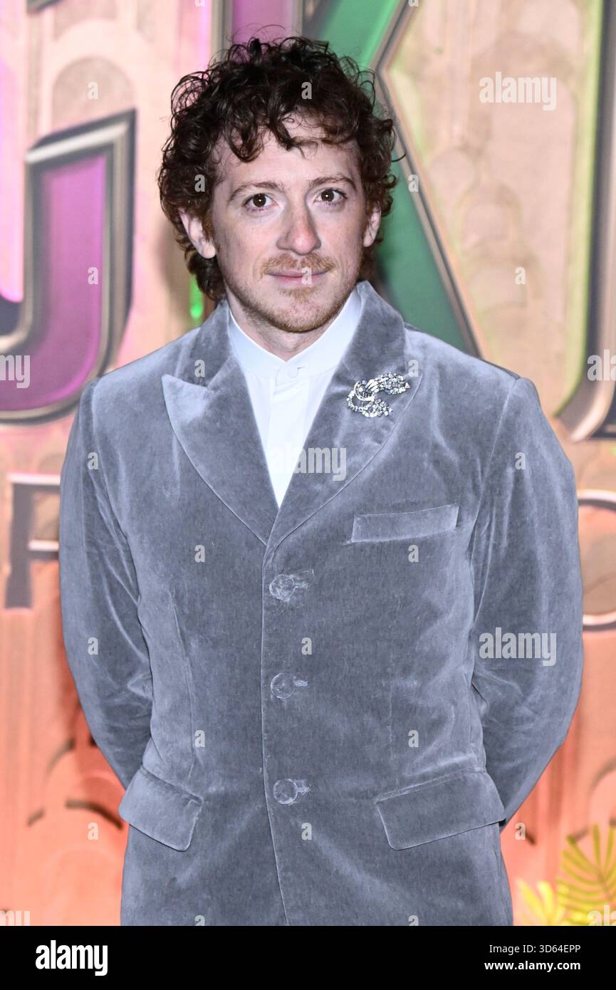 Ethan Slater walking the red carpet at 'Wicked: For Good!' New York ...