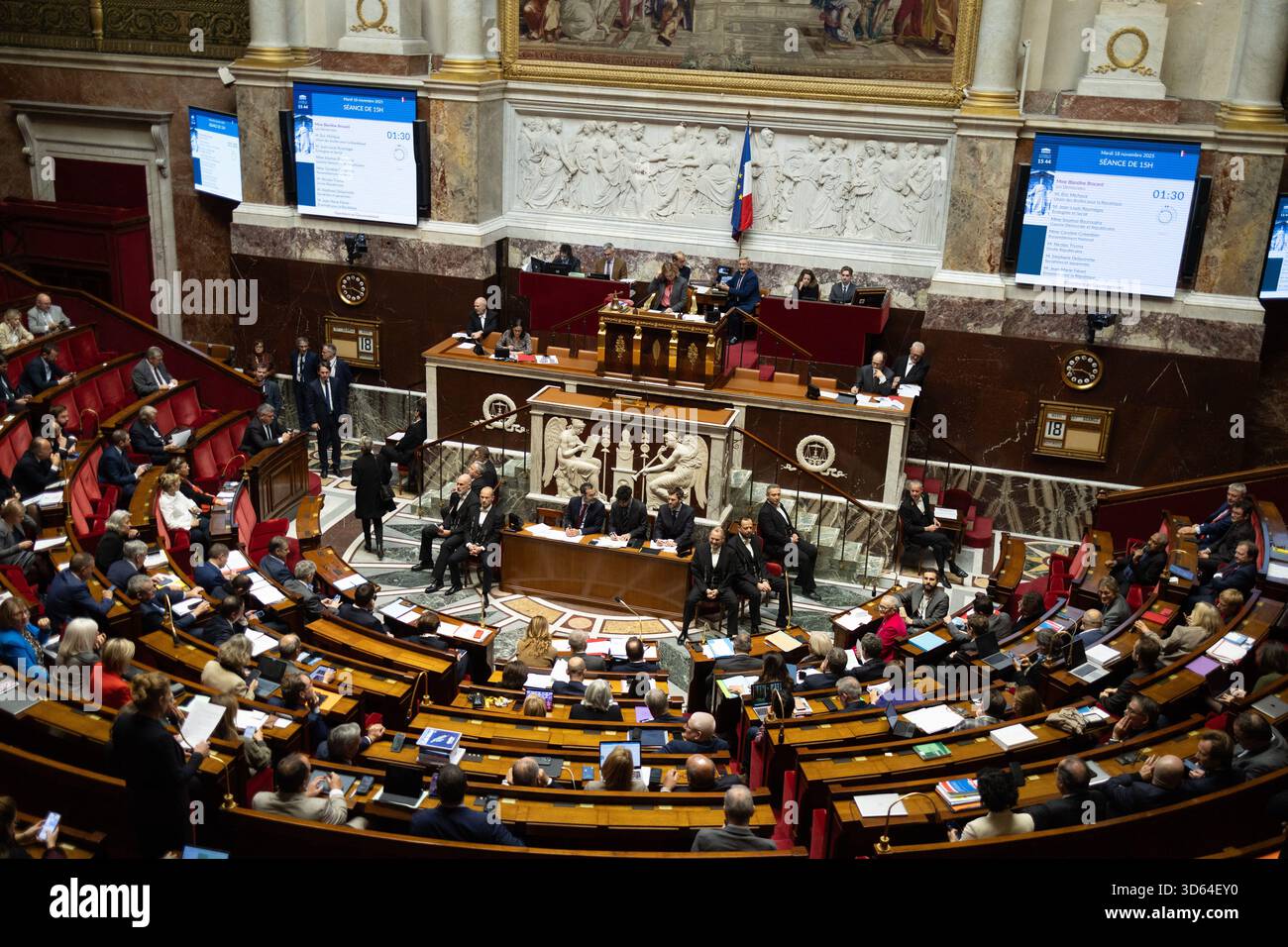 General view during a session of questions to the government at the ...