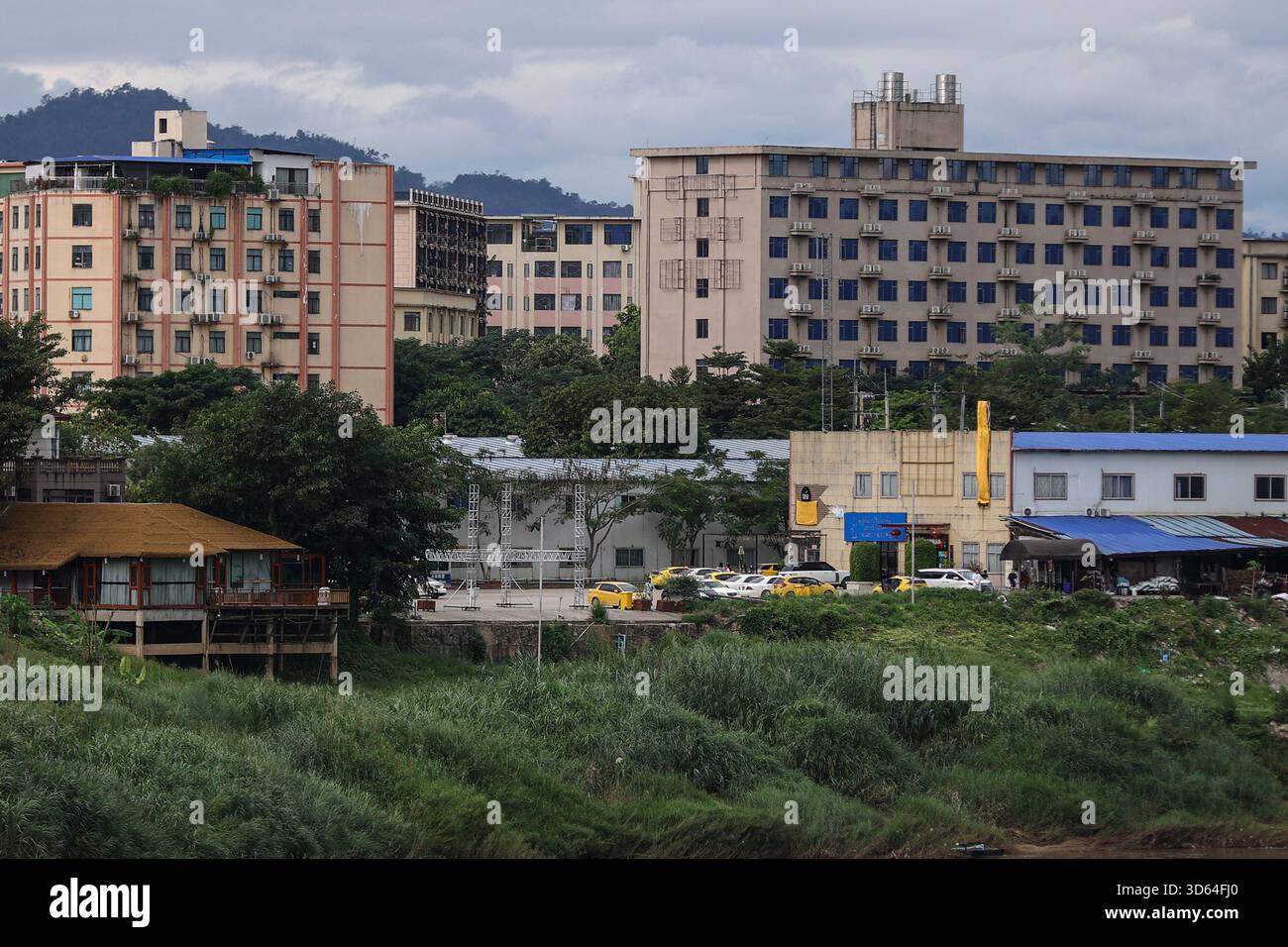 November 18, 2025, Mae Sot, Tak, Thailand: Shwe Kokko in Myawaddy ...