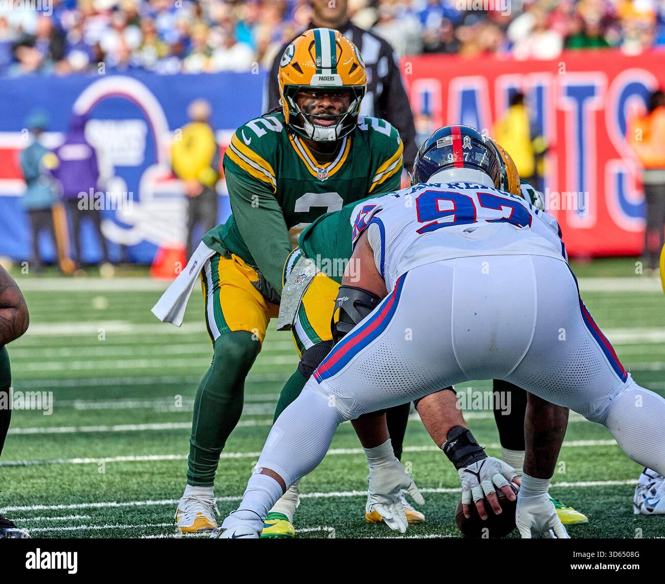 Green Bay Packers quarterback Malik Willis (2) calling signals against ...