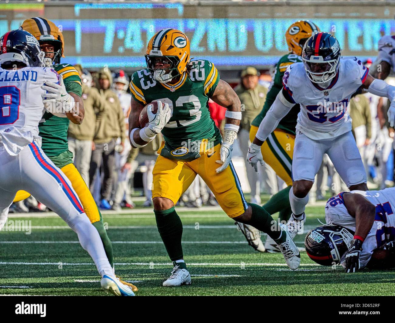 Green Bay Packers running back Emanuel Wilson (23) runs toward the end ...