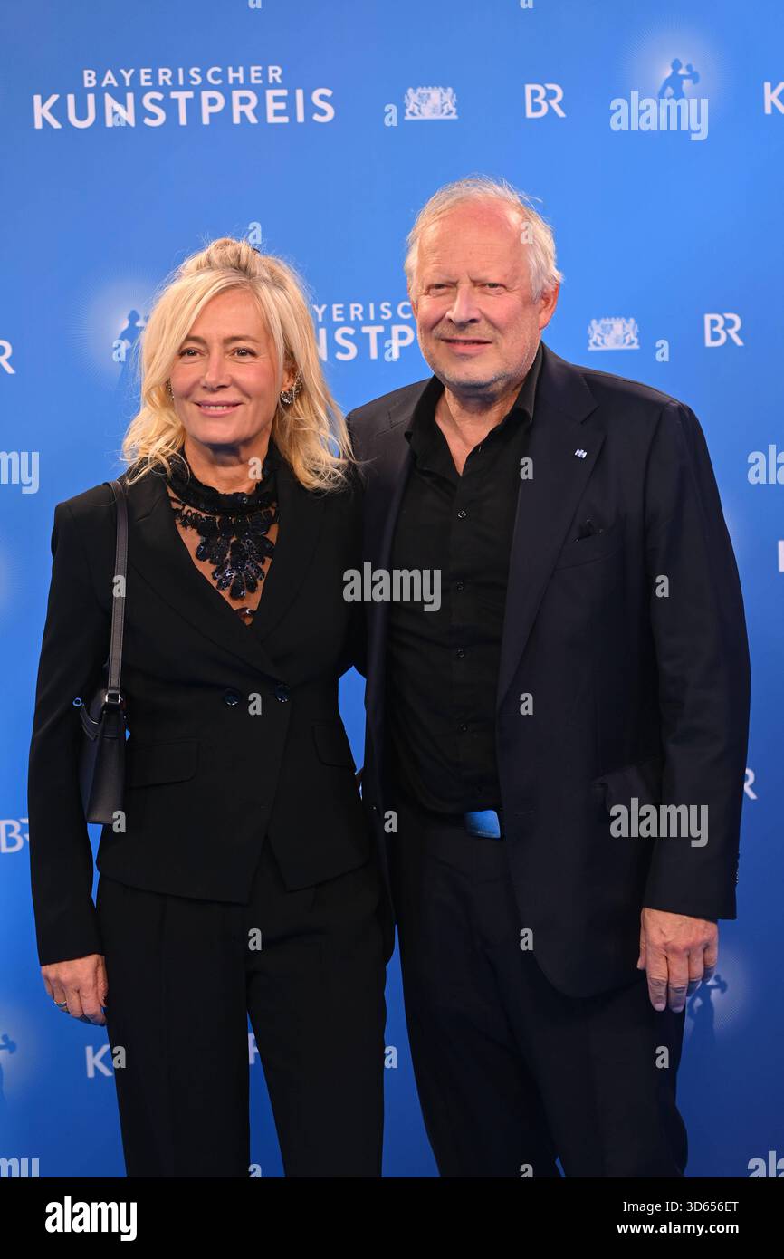 Axel MILBERG Schauspieler mit Ehefrau Judith. Verleihung Bayerischer ...