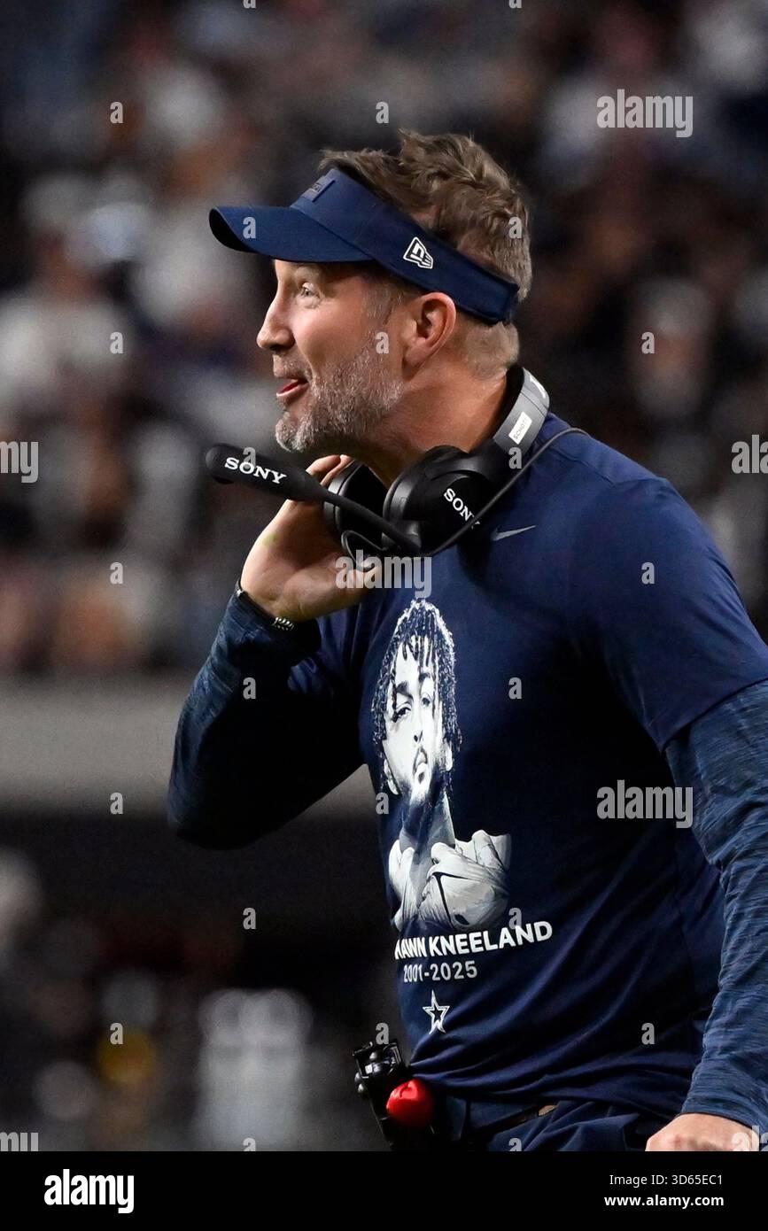 Dallas Cowboys head coach Brian Schottenheimer celebrates a Cowboys ...