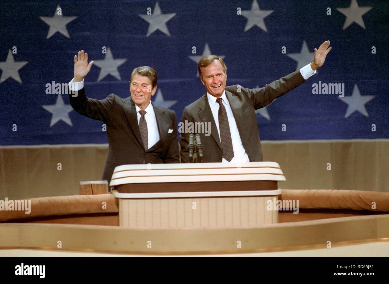 George h bush speech hi-res stock photography and images - Alamy