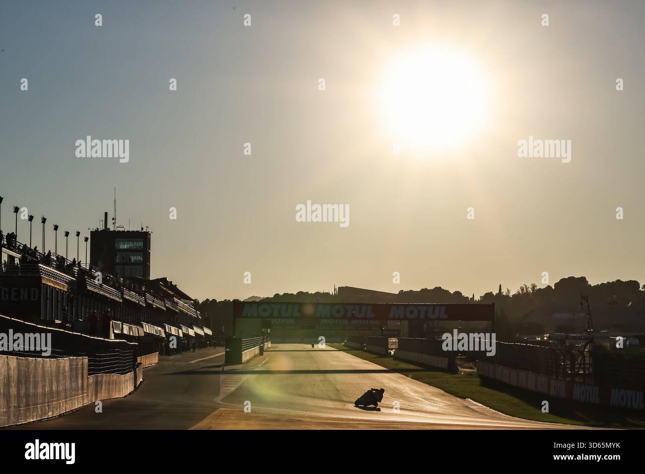 CHESTE, - NOVEMBER 18: Sunset ambience during the MotoGP Valencia Test ...