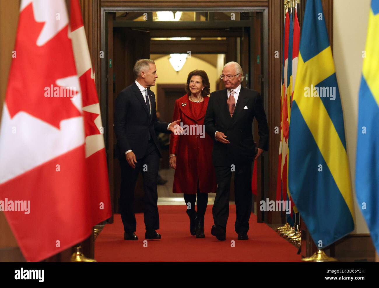 Prime Minister Mark Carney, Sweden's King Carl Gustaf and Queen Silvia ...