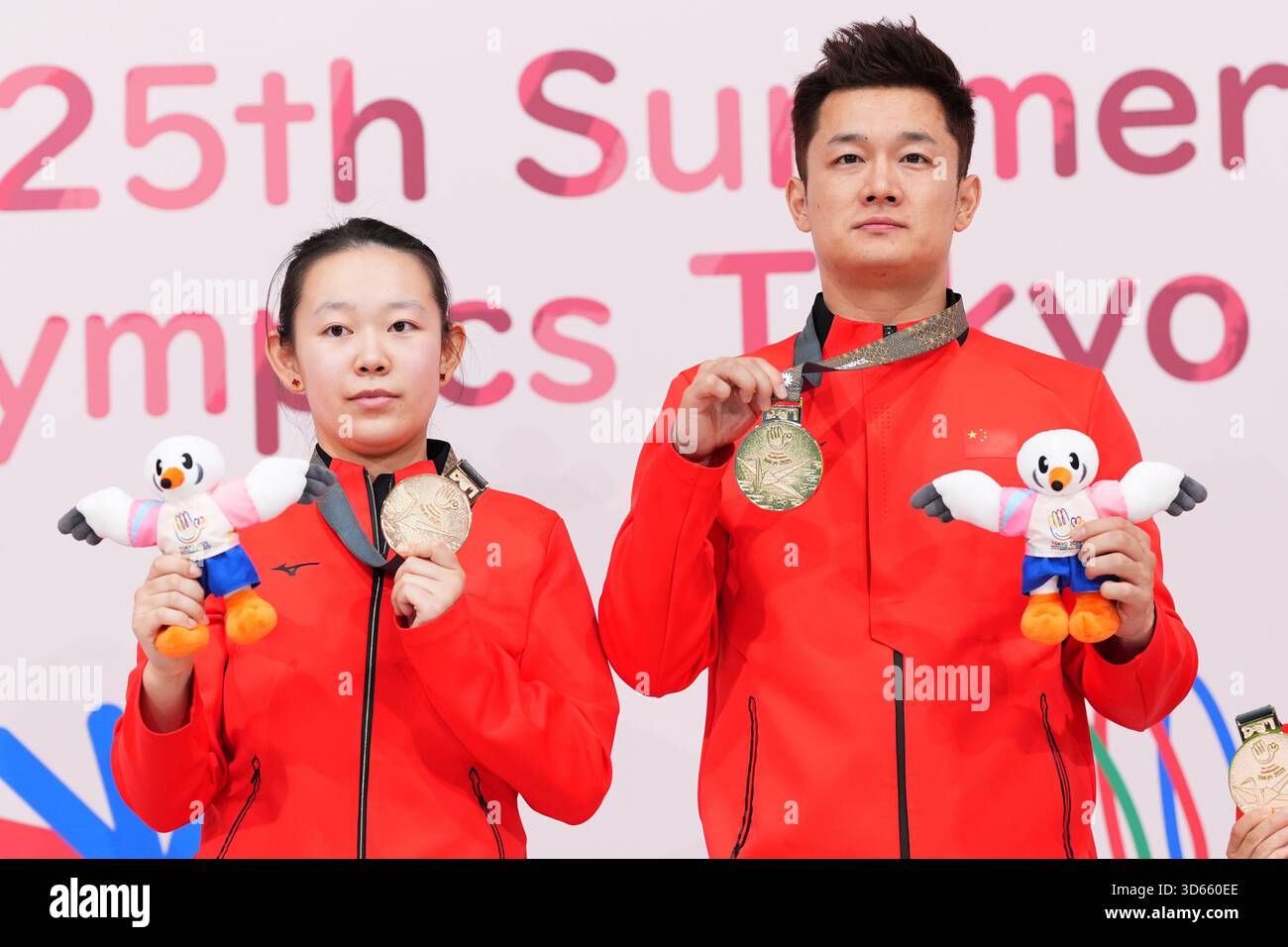 Wang Cong & Wang Zhe (CHN), NOVEMBER 18, 2025 - Table Tennis : Mix ...