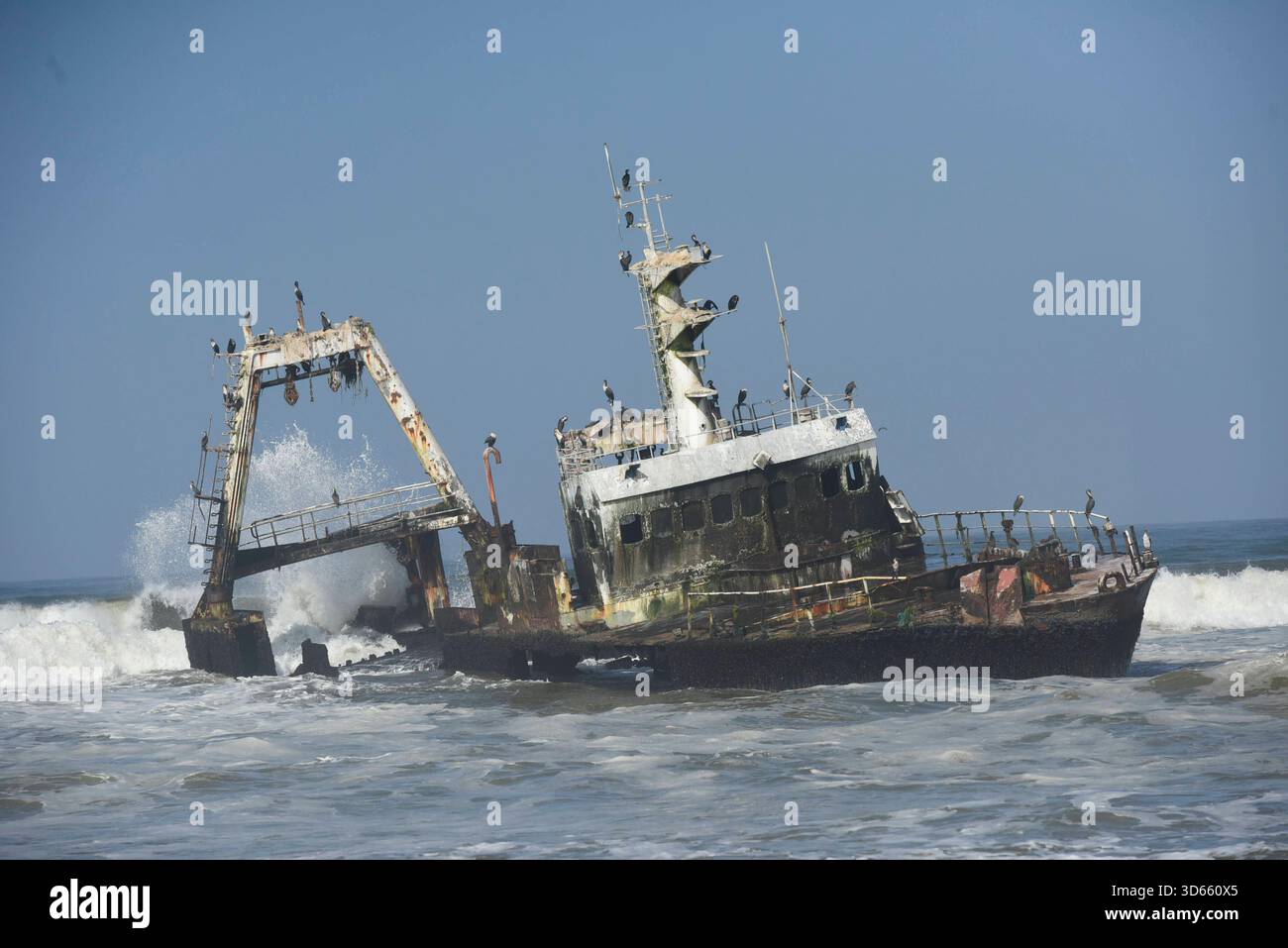 Das Schiffswrack Zelia liegt an der Skelettküste. Der 400 Tonnen ...