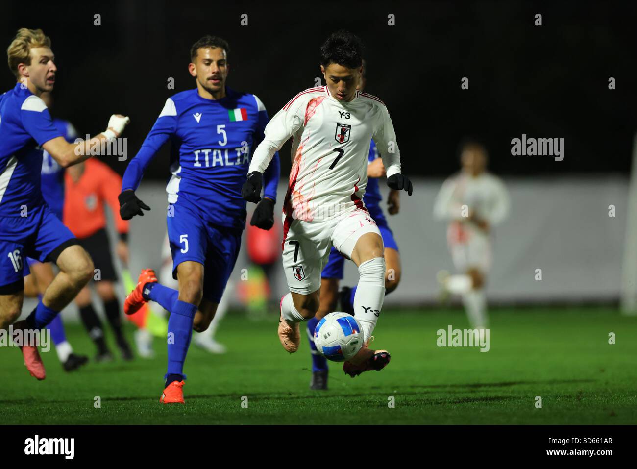 Daisuke Nishi (JPN), NOVEMBER 18, 2025 - Football / Soccer : Men's Group A match between Japan 0 ...
