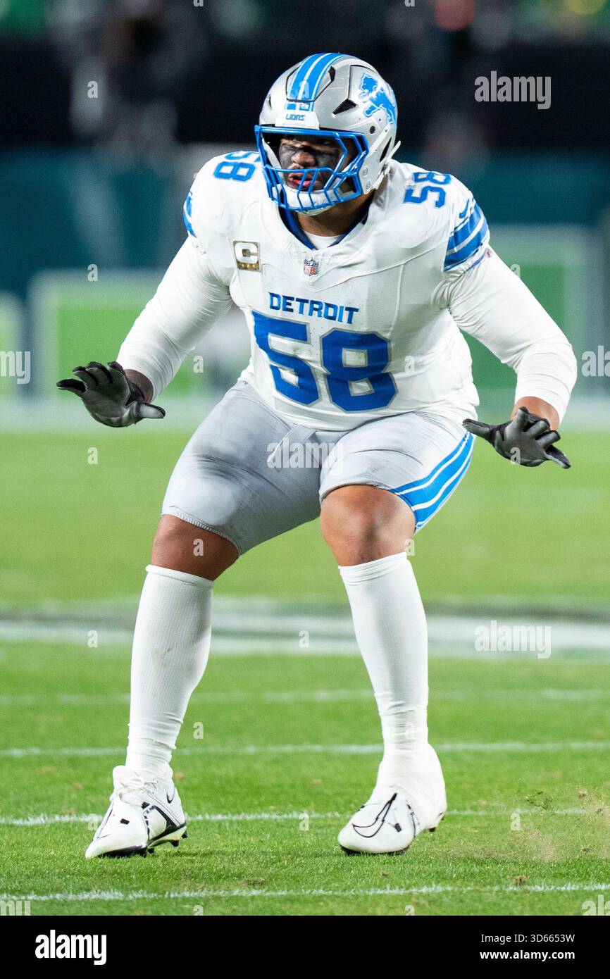 Detroit Lions tackle Penei Sewell in action during an NFL football game ...