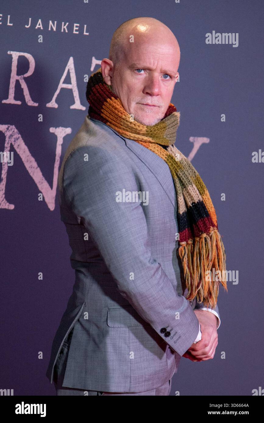 Richard Glover attends the London Premiere of "Desperate Journey" at ...