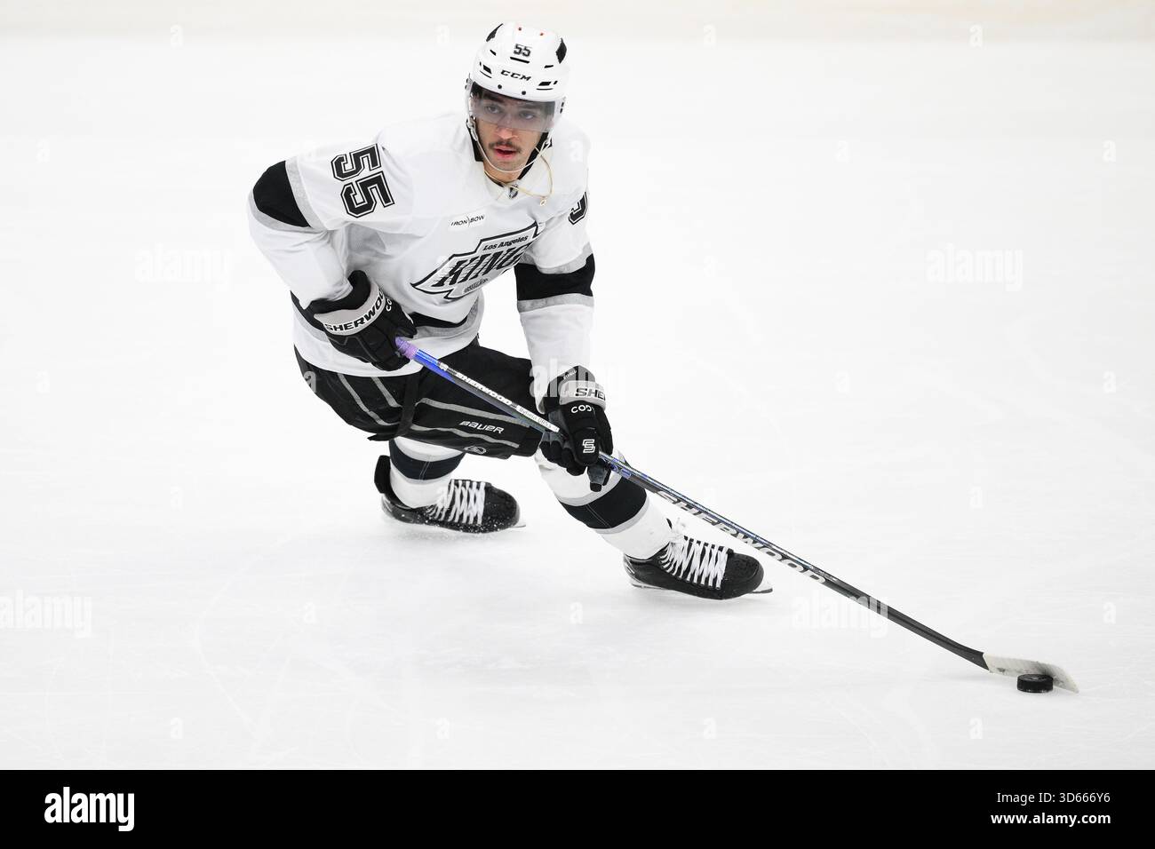 Los Angeles Kings right wing Quinton Byfield (55) in action during the ...