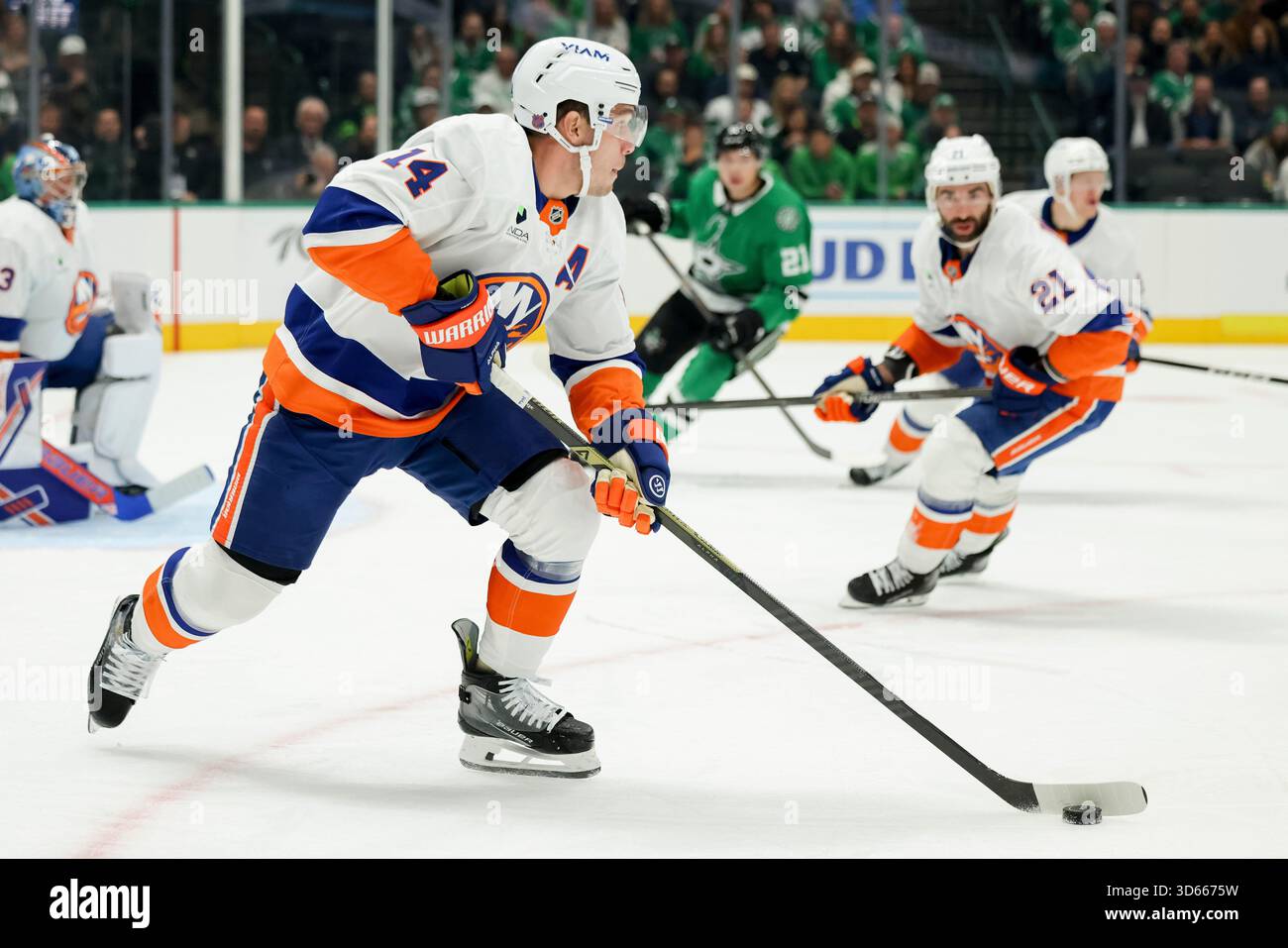 New York Islanders center Bo Horvat (14) controls the puck during the ...