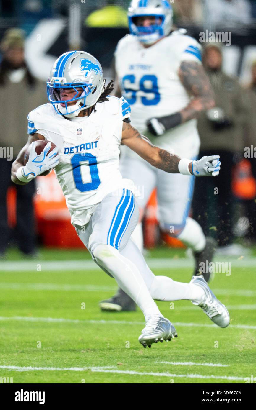 Detroit Lions running back Jahmyr Gibbs in action during an NFL ...