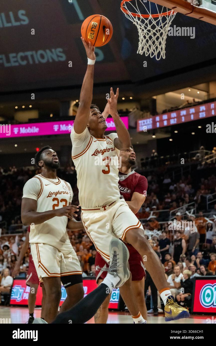 Nov 18, 2025. Dailyn Swain (3) of the Texas Longhorns in action vs the ...