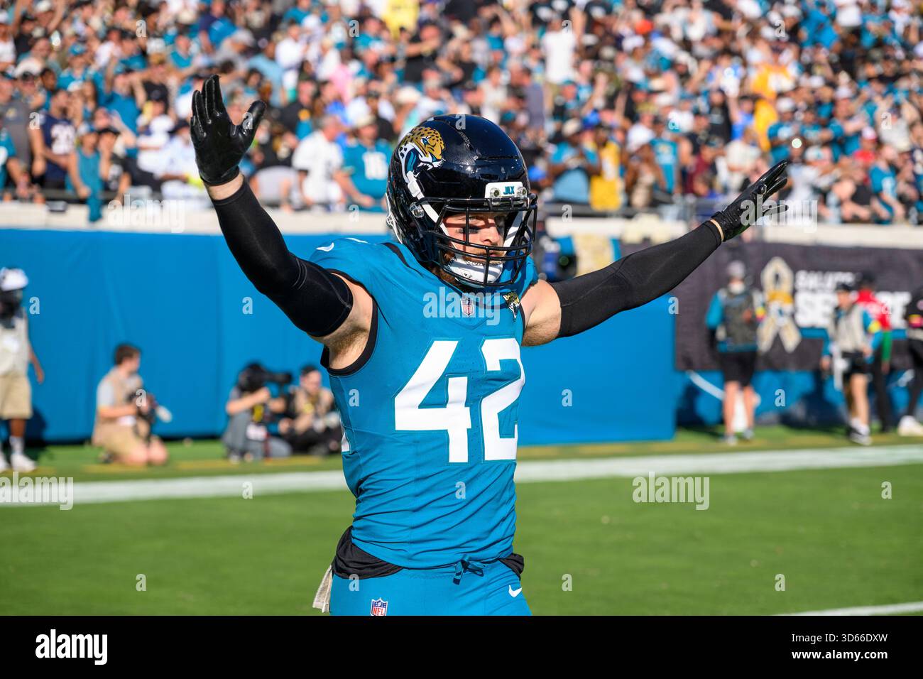 Jacksonville Jaguars safety Andrew Wingard (42) gestures on the field ...