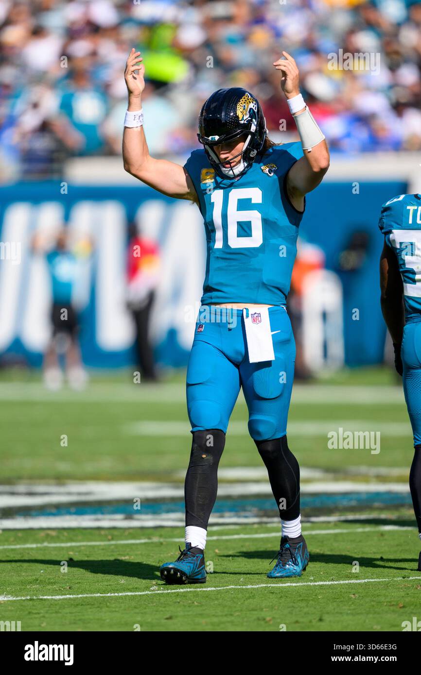 Jacksonville Jaguars quarterback Trevor Lawrence (16) gestures on the ...