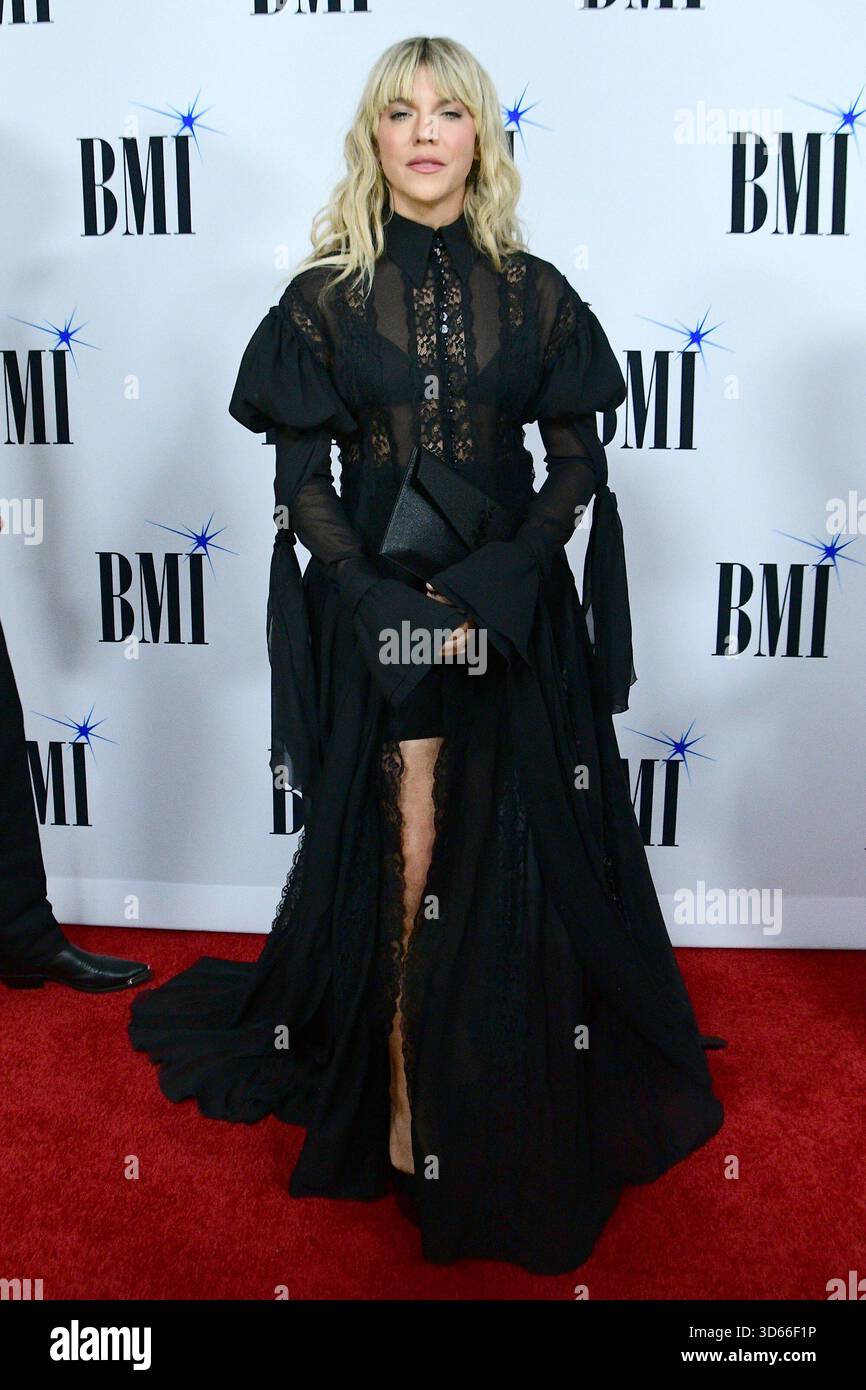 18 November 2025 - Nashville, Tennessee - Kimberly Perry, The Band ...