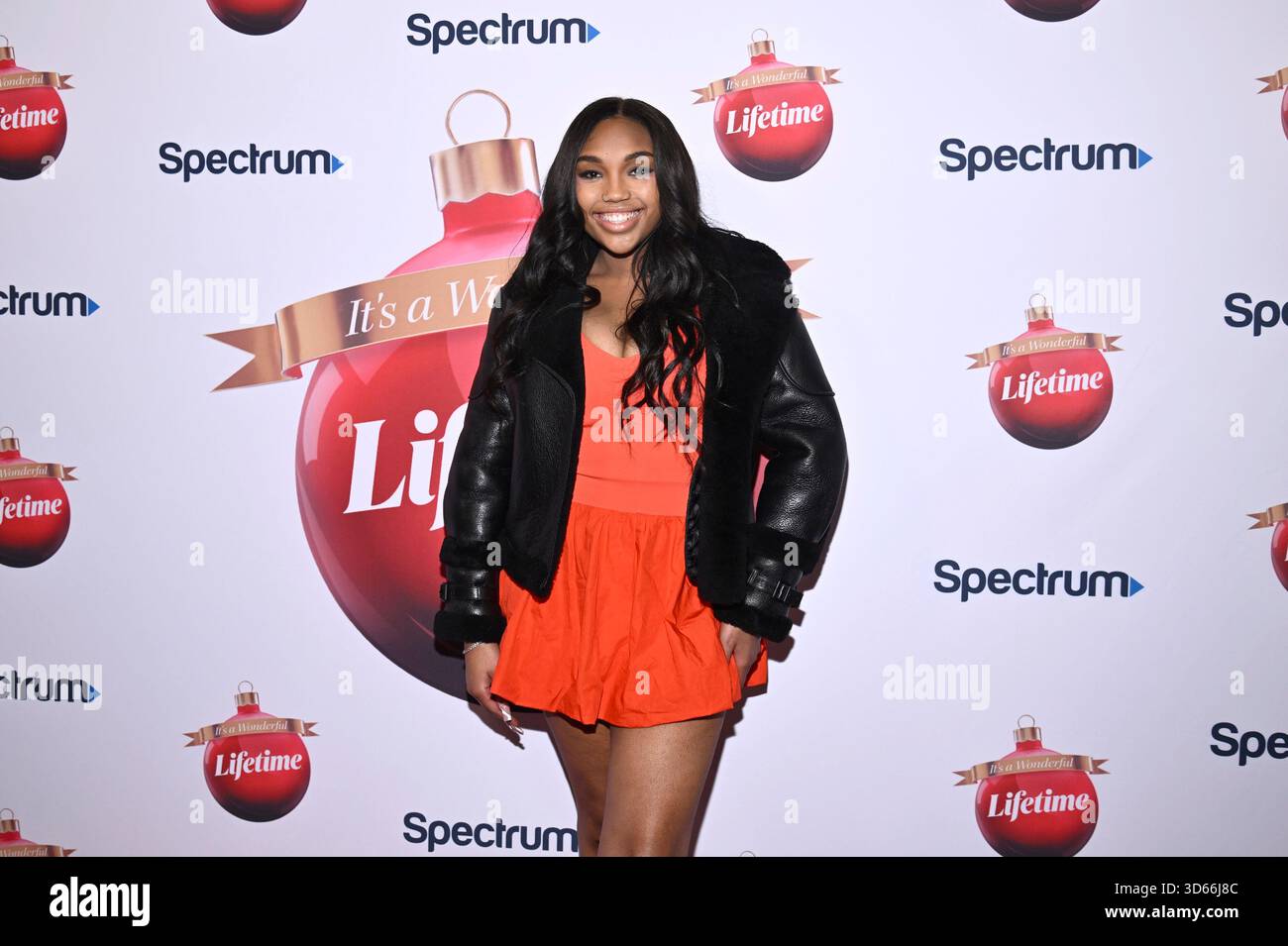 Sy'Rai Smith attends the 2025 Lifetime 'Its a WonderfullLifetime' Holiday Celebration in Bryant ...