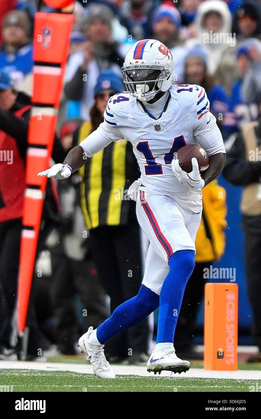 Buffalo Bills wide receiver Tyrell Shavers (14) runs with the ball ...