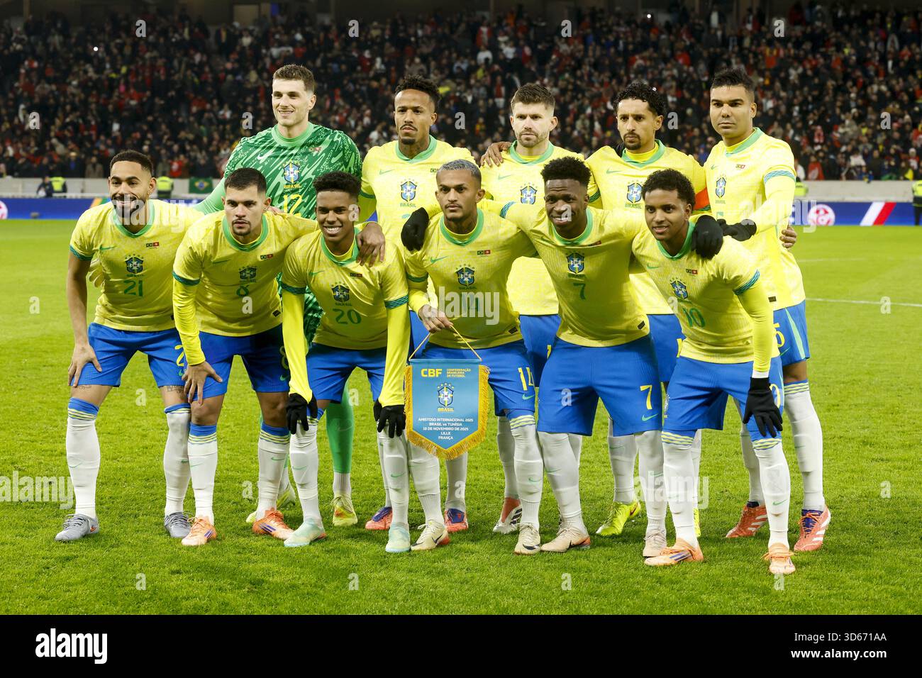 Team Brazil poses before the international friendly football match ...