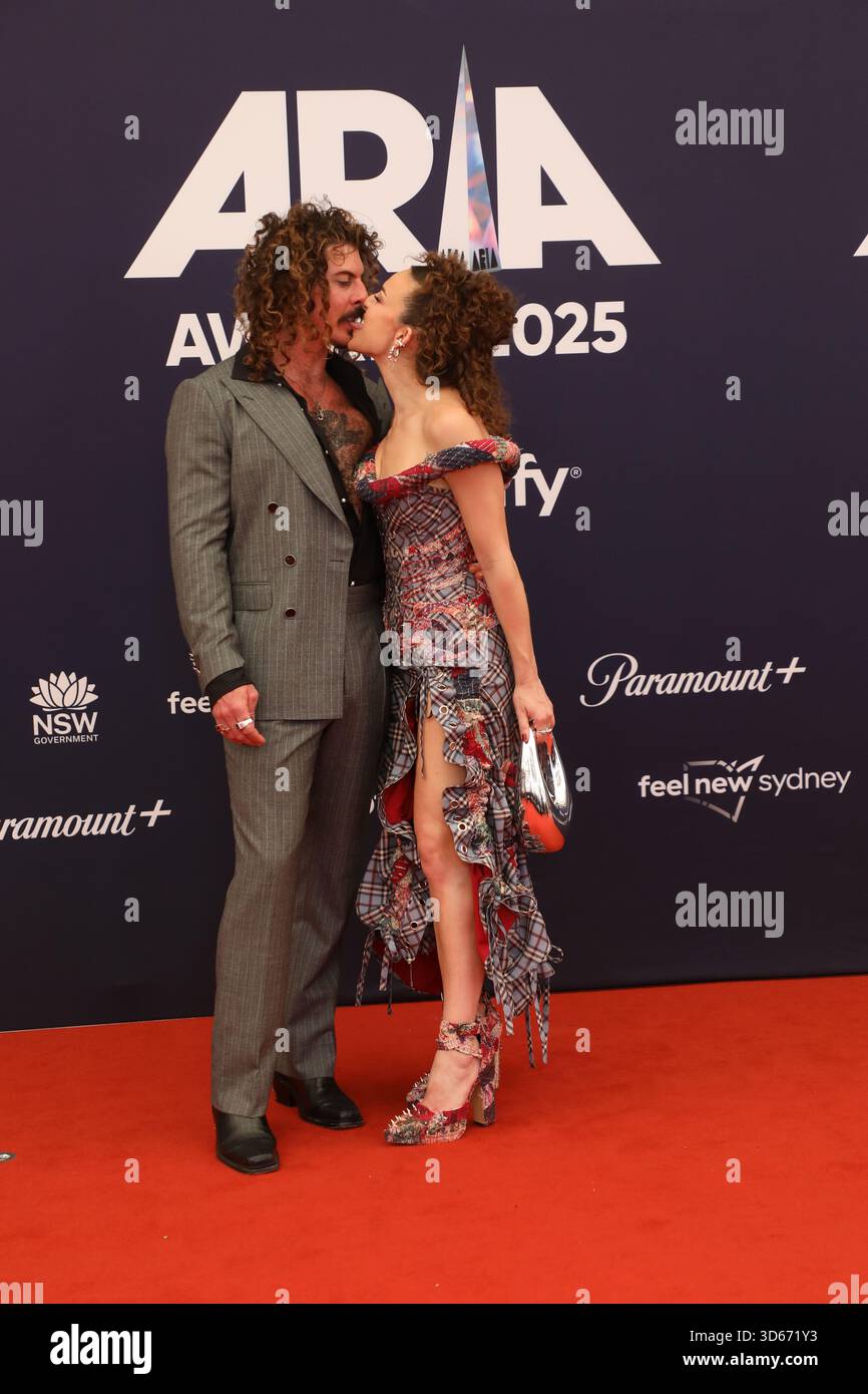Sydney, Australia. 19th November 2025. Keli Holiday (Adam Hyde) and ...