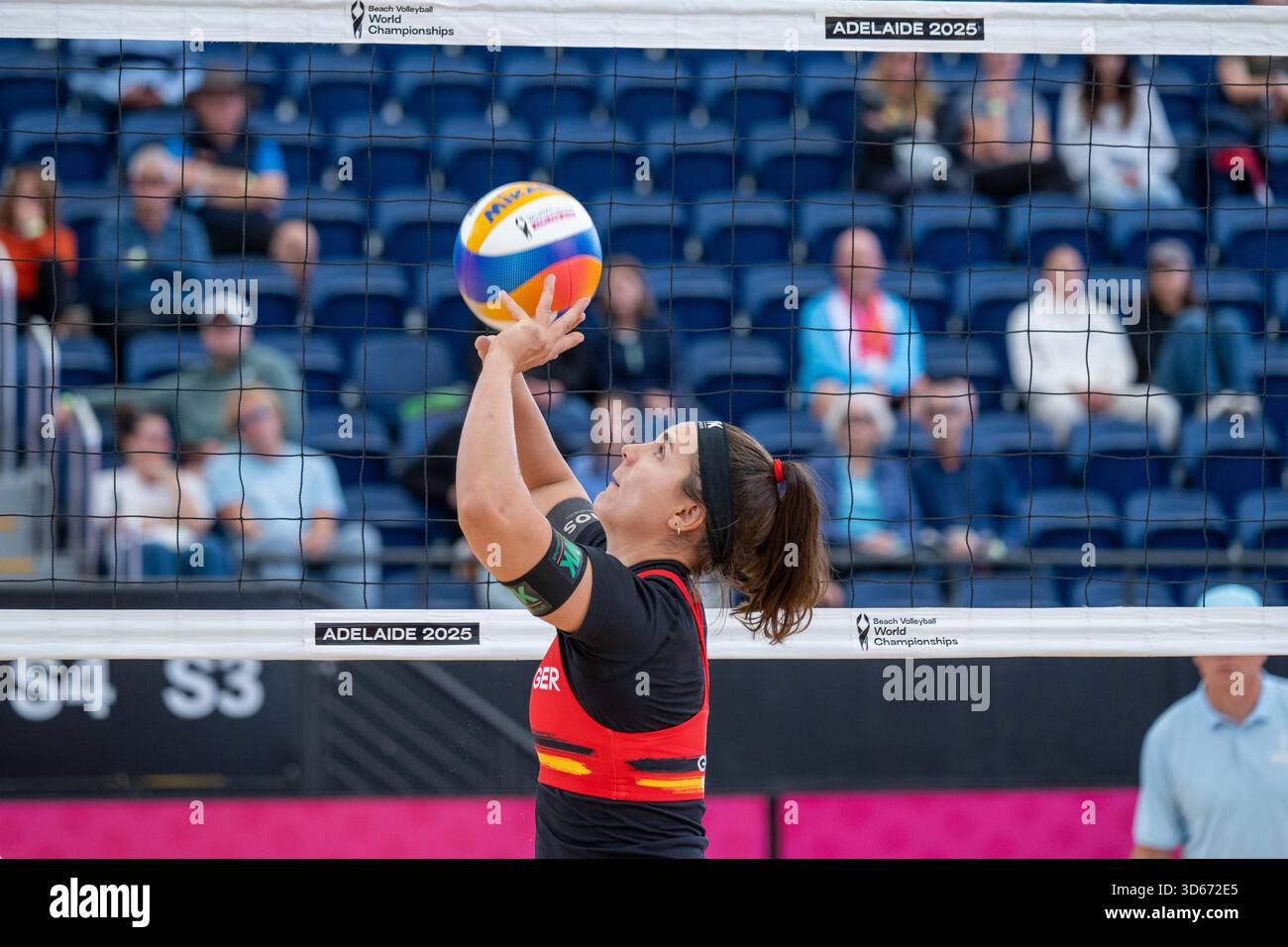 ADELAIDE, AUSTRALIA - NOVEMBER 19: Anna-Lena Grüne (Player 2 - GER ...