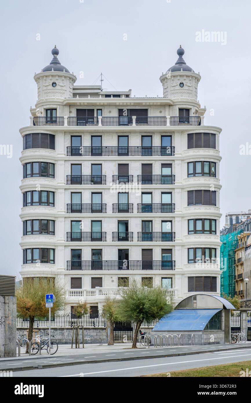 White Elegant Apartment Building, Twin Towers with Domes, Curved Facade ...